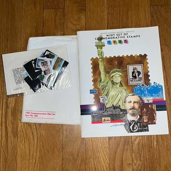 Other | 1985 Usps Mint Set Of Commemorative Stamps Yearbook Famous ...